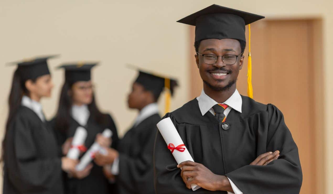 Mercedes-Benz South Africa Opens Fully Funded Bursaries for 2026